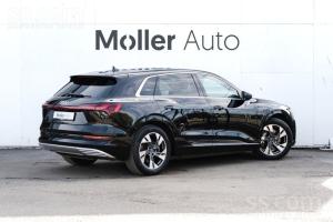 Grey Audi E-Tron 2021 in Riga, with an engine capacity of 0.00 L and mileage of 76 thousand km for 27900 €, photo 5 on AUTOMOTO.COM.LV