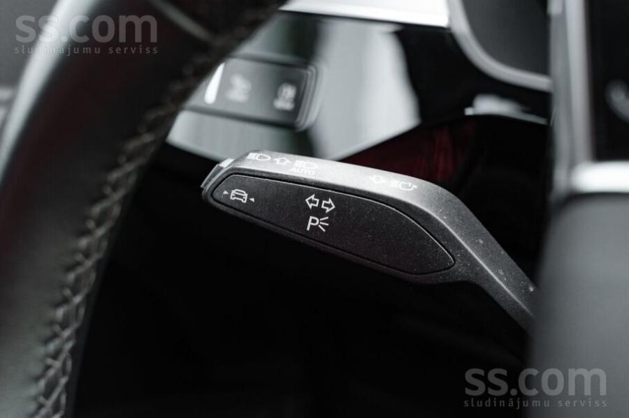 Grey Audi E-Tron 2021 in Riga, with an engine capacity of 0.00 L and mileage of 76 thousand km for 27900 €, photo 14 on AUTOMOTO.COM.LV