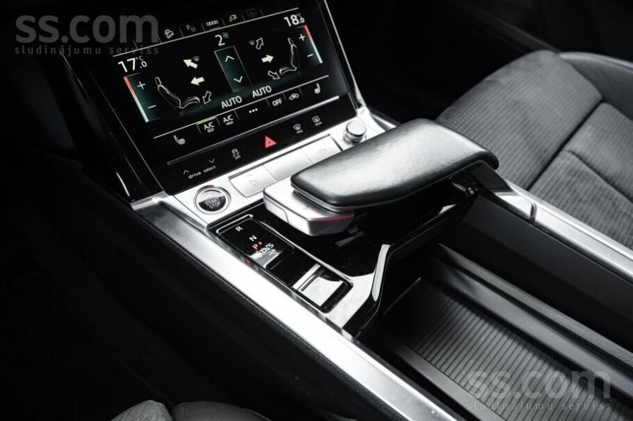 Grey Audi E-Tron 2021 in Riga, with an engine capacity of 0.00 L and mileage of 76 thousand km for 27900 €, photo 18 on AUTOMOTO.COM.LV