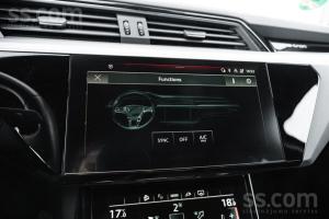Grey Audi E-Tron 2021 in Riga, with an engine capacity of 0.00 L and mileage of 76 thousand km for 27900 €, photo 20 on AUTOMOTO.COM.LV