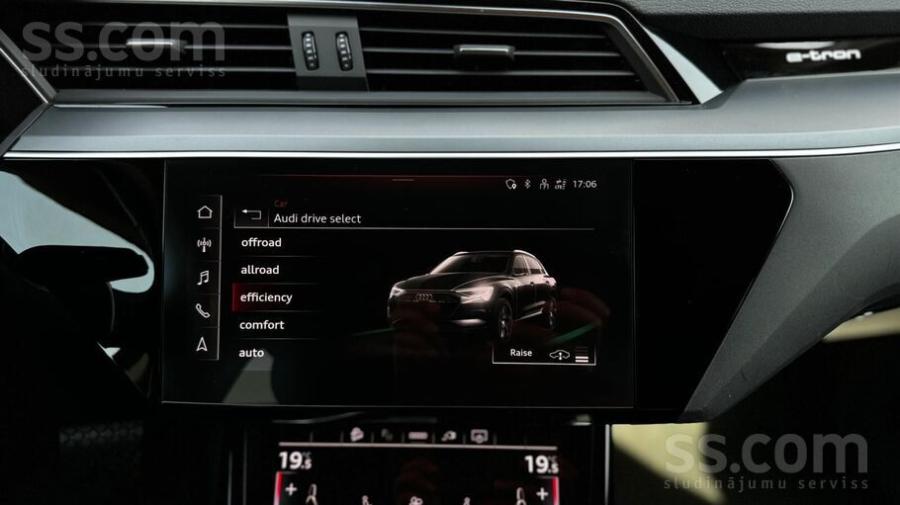 Pelēks Audi E-Tron 2021 Rīga, ar dzinēja tilpumu 0.00 L un nobraukumu 102 tūkst. km par 29999 €, foto 20 vietnē AUTOMOTO.COM.LV