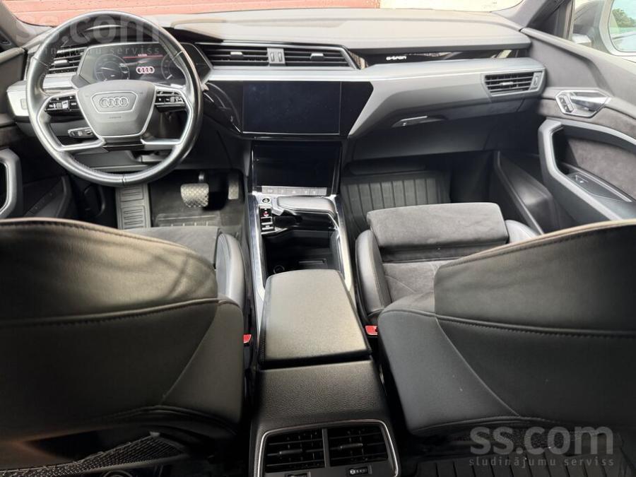 Grey Audi E-Tron 2021 in Riga, with an engine capacity of 0.00 L and mileage of 124 thousand km for 28500 €, photo 12 on AUTOMOTO.COM.LV