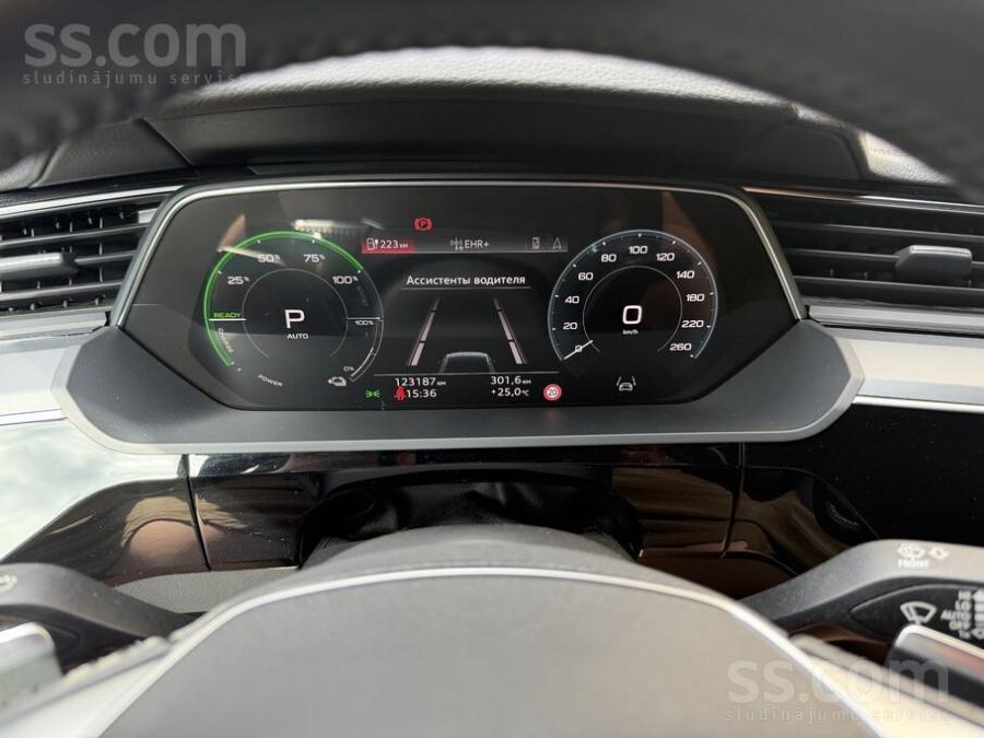 Grey Audi E-Tron 2021 in Riga, with an engine capacity of 0.00 L and mileage of 124 thousand km for 28500 €, photo 14 on AUTOMOTO.COM.LV