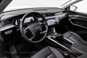 Grey Audi E-Tron 2022 in Tallinn, with an engine capacity of 0.00 L and mileage of 54 thousand km for 37990 €, photo 13 on AUTOMOTO.COM.LV