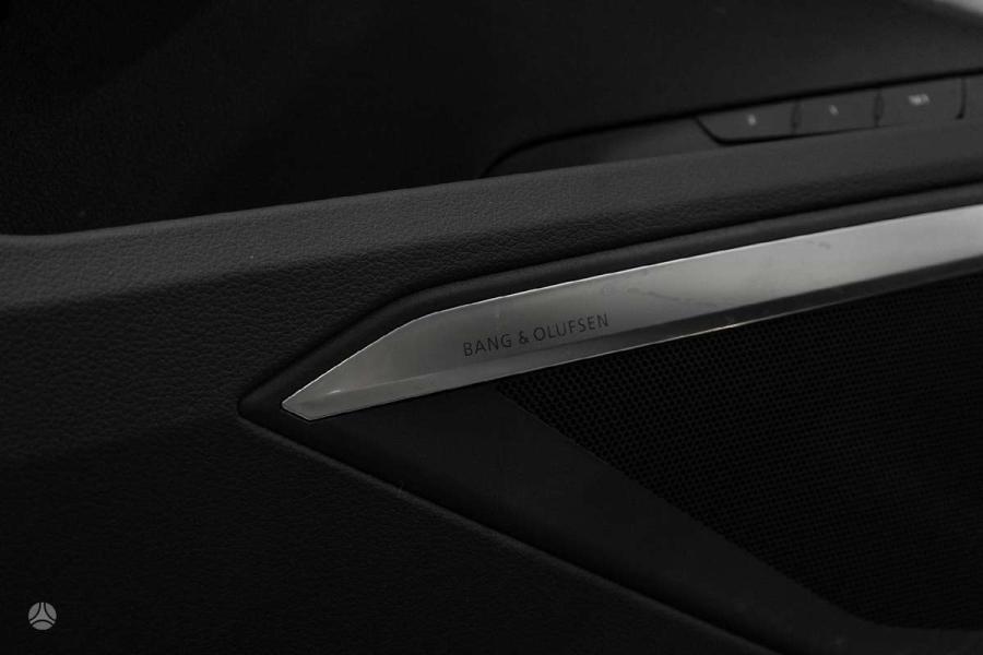 Grey Audi E-Tron 2021 in Riga, with an engine capacity of 0.00 L and mileage of 85 thousand km for 35000 €, photo 16 on AUTOMOTO.COM.LV