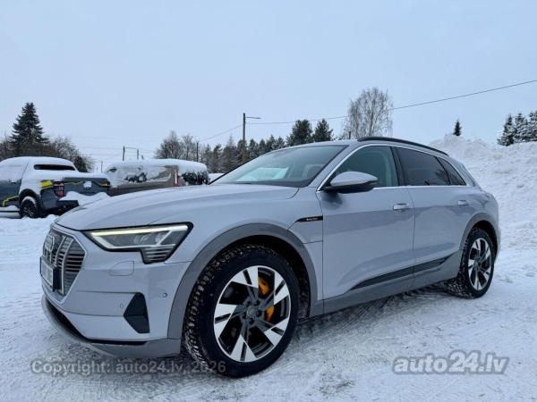 Pelēks Audi E-Tron 2020 Tartu, ar dzinēja tilpumu 0.00 L un nobraukumu 154 tūkst. km par 26900 €, foto 1 vietnē AUTOMOTO.COM.LV