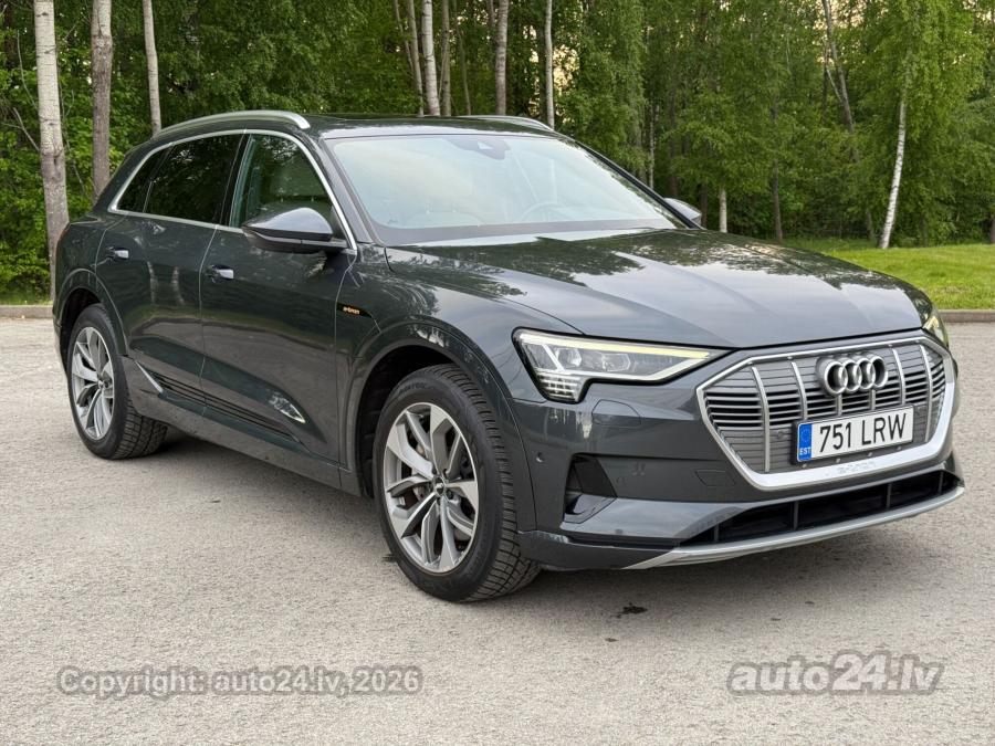 Pelēks Audi E-Tron 2020 Tallina, ar dzinēja tilpumu 0.00 L un nobraukumu 85 tūkst. km par 25900 €, foto 3 vietnē AUTOMOTO.COM.LV