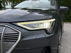 Pelēks Audi E-Tron 2020 Tallina, ar dzinēja tilpumu 0.00 L un nobraukumu 85 tūkst. km par 25900 €, foto 7 vietnē AUTOMOTO.COM.LV