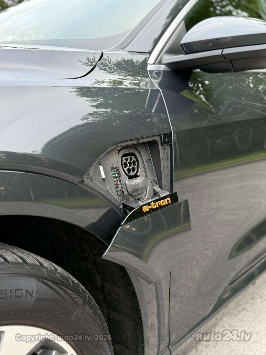 Pelēks Audi E-Tron 2020 Tallina, ar dzinēja tilpumu 0.00 L un nobraukumu 85 tūkst. km par 25900 €, foto 9 vietnē AUTOMOTO.COM.LV