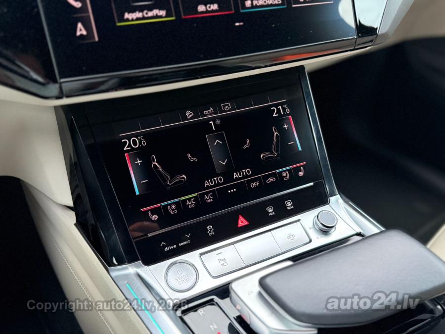 Pelēks Audi E-Tron 2020 Tallina, ar dzinēja tilpumu 0.00 L un nobraukumu 85 tūkst. km par 25900 €, foto 25 vietnē AUTOMOTO.COM.LV