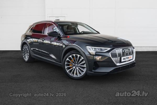 Grey Audi E-Tron 2020 in Tallinn, with an engine capacity of 0.00 L and mileage of 139 thousand km for 30999 €, photo 3 on AUTOMOTO.COM.LV