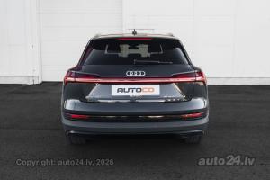 Pelēks Audi E-Tron 2020 Tallina, ar dzinēja tilpumu 0.00 L un nobraukumu 139 tūkst. km par 30999 €, foto 8 vietnē AUTOMOTO.COM.LV