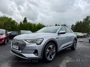 Pelēks Audi E-Tron 2020 Tartu, ar dzinēja tilpumu 0.00 L un nobraukumu 155 tūkst. km par 23900 €, foto 1 vietnē AUTOMOTO.COM.LV