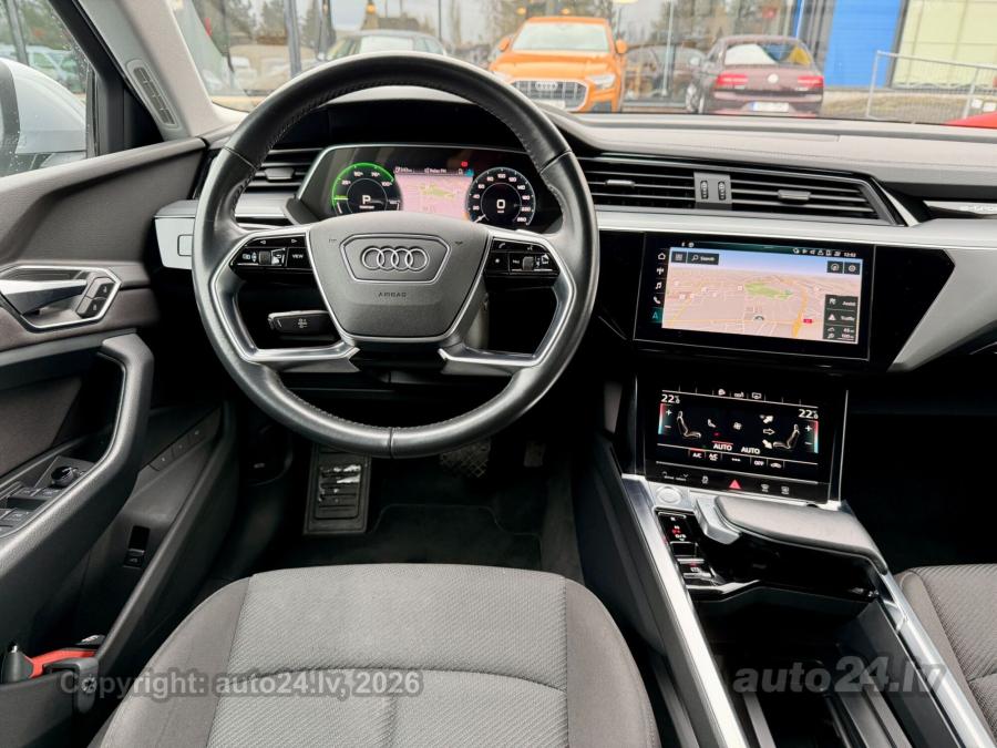 Pelēks Audi E-Tron 2020 Tartu, ar dzinēja tilpumu 0.00 L un nobraukumu 155 tūkst. km par 23900 €, foto 19 vietnē AUTOMOTO.COM.LV