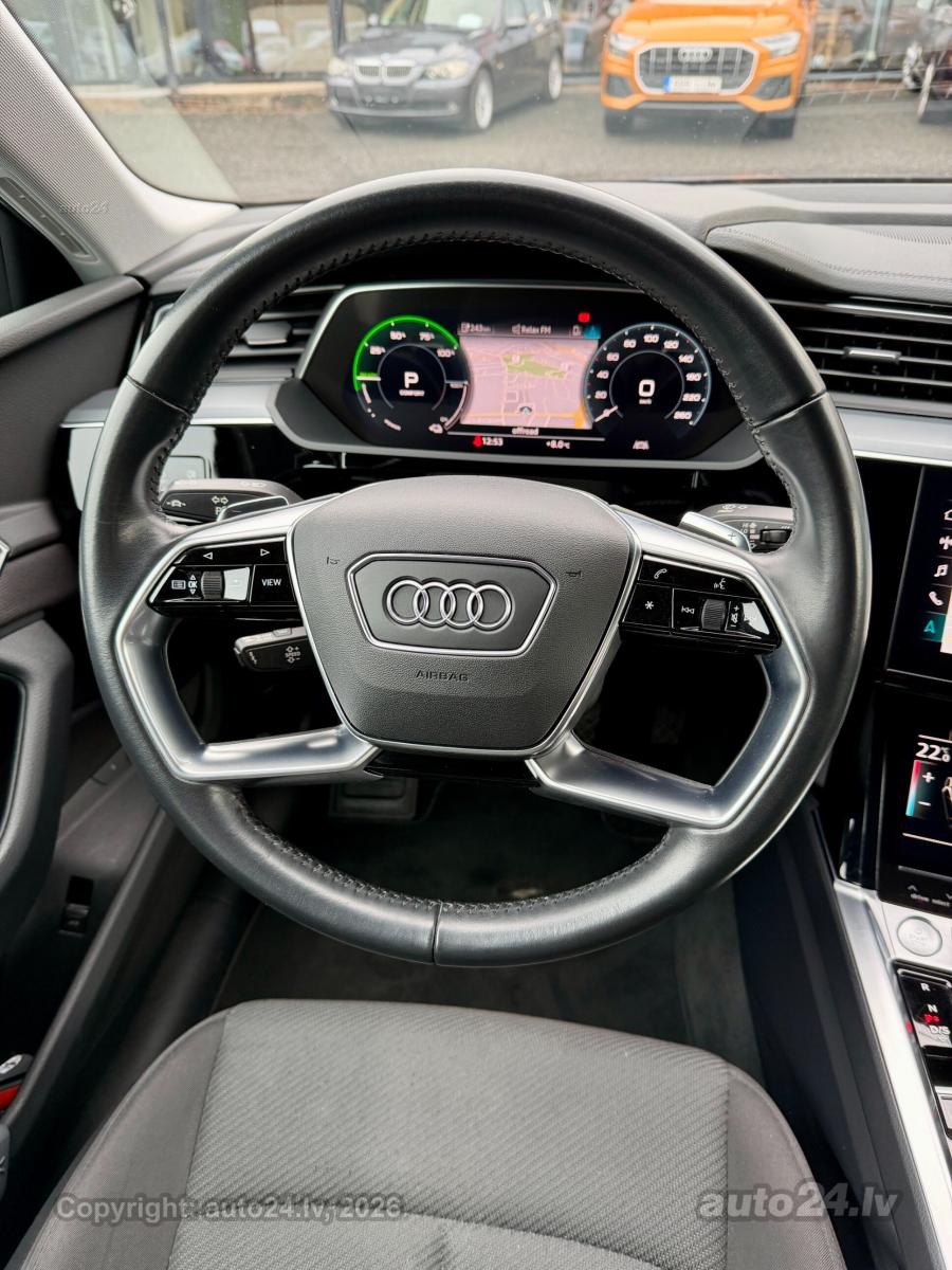 Pelēks Audi E-Tron 2020 Tartu, ar dzinēja tilpumu 0.00 L un nobraukumu 155 tūkst. km par 23900 €, foto 22 vietnē AUTOMOTO.COM.LV