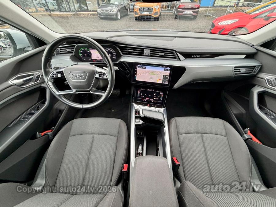 Pelēks Audi E-Tron 2020 Tartu, ar dzinēja tilpumu 0.00 L un nobraukumu 155 tūkst. km par 23900 €, foto 23 vietnē AUTOMOTO.COM.LV