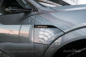 Grey Audi E-Tron 2021 in Tallinn, with an engine capacity of 0.00 L and mileage of 57 thousand km for 38900 €, photo 6 on AUTOMOTO.COM.LV