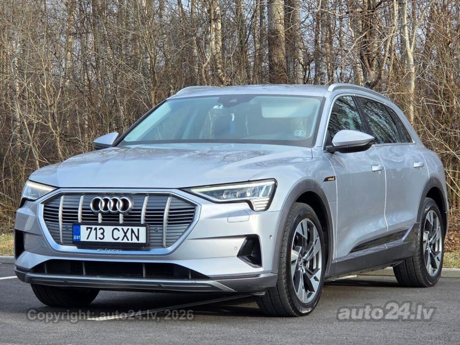 Grey Audi E-Tron 2021 in Tallinn, with an engine capacity of 0.00 L and mileage of 120 thousand km for 29500 €, photo 8 on AUTOMOTO.COM.LV