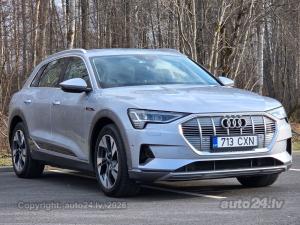 Grey Audi E-Tron 2021 in Tallinn, with an engine capacity of 0.00 L and mileage of 120 thousand km for 29500 €, photo 9 on AUTOMOTO.COM.LV