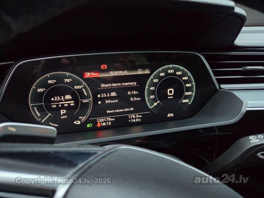 Grey Audi E-Tron 2021 in Tallinn, with an engine capacity of 0.00 L and mileage of 120 thousand km for 29500 €, photo 15 on AUTOMOTO.COM.LV