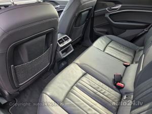 Grey Audi E-Tron 2021 in Tallinn, with an engine capacity of 0.00 L and mileage of 120 thousand km for 29500 €, photo 19 on AUTOMOTO.COM.LV