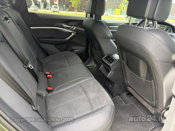 Grey Audi E-Tron 2022 in Tallinn, with an engine capacity of 0.00 L and mileage of 47 thousand km for 39900 €, photo 9 on AUTOMOTO.COM.LV