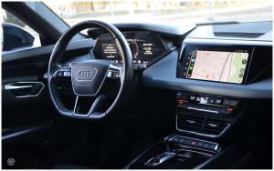 Black Audi E-tron GT 2021 in Vilnius, with an engine capacity of 0.00 L and mileage of 141 thousand km for 44990 €, photo 2 on AUTOMOTO.COM.LV