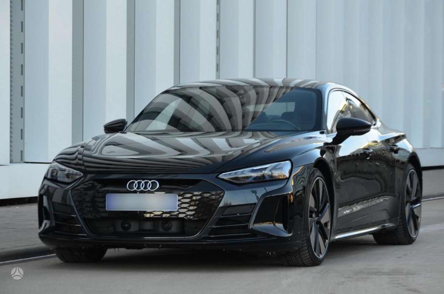 Black Audi E-tron GT 2021 in Vilnius, with an engine capacity of 0.00 L and mileage of 141 thousand km for 44990 €, photo 19 on AUTOMOTO.COM.LV