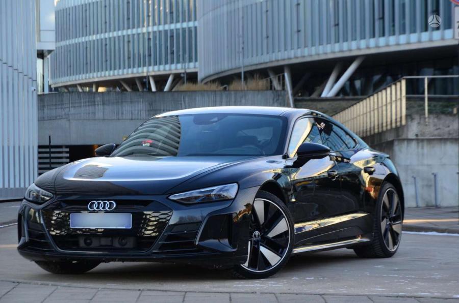 Melns Audi E-tron GT 2021 Viļņa, ar dzinēja tilpumu 0.00 L un nobraukumu 141 tūkst. km par 44000 €, foto 21 vietnē AUTOMOTO.COM.LV