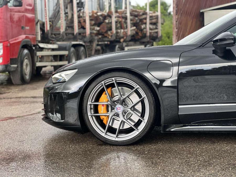 Melns Audi E-tron GT 2022 Ukmergė, ar dzinēja tilpumu 0.00 L un nobraukumu 110 tūkst. km par 52500 €, foto 9 vietnē AUTOMOTO.COM.LV