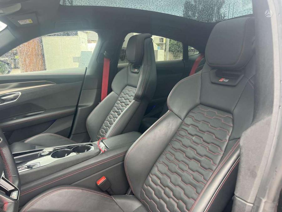 Melns Audi E-tron GT 2022 Ukmergė, ar dzinēja tilpumu 0.00 L un nobraukumu 105 tūkst. km par 54500 €, foto 15 vietnē AUTOMOTO.COM.LV