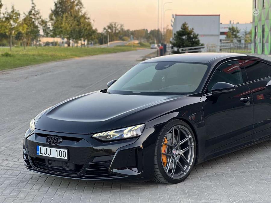 Melns Audi E-tron GT 2022 Ukmergė, ar dzinēja tilpumu 0.00 L un nobraukumu 115 tūkst. km par 49950 €, foto 16 vietnē AUTOMOTO.COM.LV