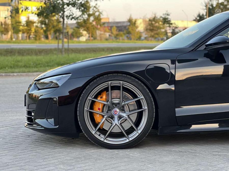 Melns Audi E-tron GT 2022 Ukmergė, ar dzinēja tilpumu 0.00 L un nobraukumu 115 tūkst. km par 49950 €, foto 19 vietnē AUTOMOTO.COM.LV
