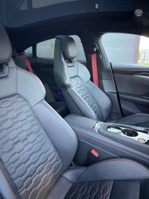 Melns Audi E-tron GT 2022 Ukmergė, ar dzinēja tilpumu 0.00 L un nobraukumu 115 tūkst. km par 49950 €, foto 24 vietnē AUTOMOTO.COM.LV