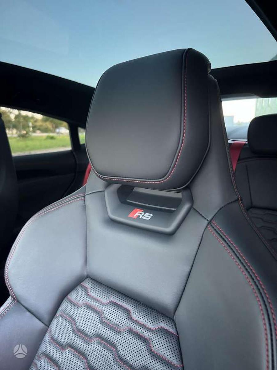 Melns Audi E-tron GT 2022 Ukmergė, ar dzinēja tilpumu 0.00 L un nobraukumu 115 tūkst. km par 49950 €, foto 27 vietnē AUTOMOTO.COM.LV