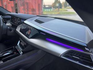 Melns Audi E-tron GT 2022 Ukmergė, ar dzinēja tilpumu 0.00 L un nobraukumu 115 tūkst. km par 49950 €, foto 29 vietnē AUTOMOTO.COM.LV