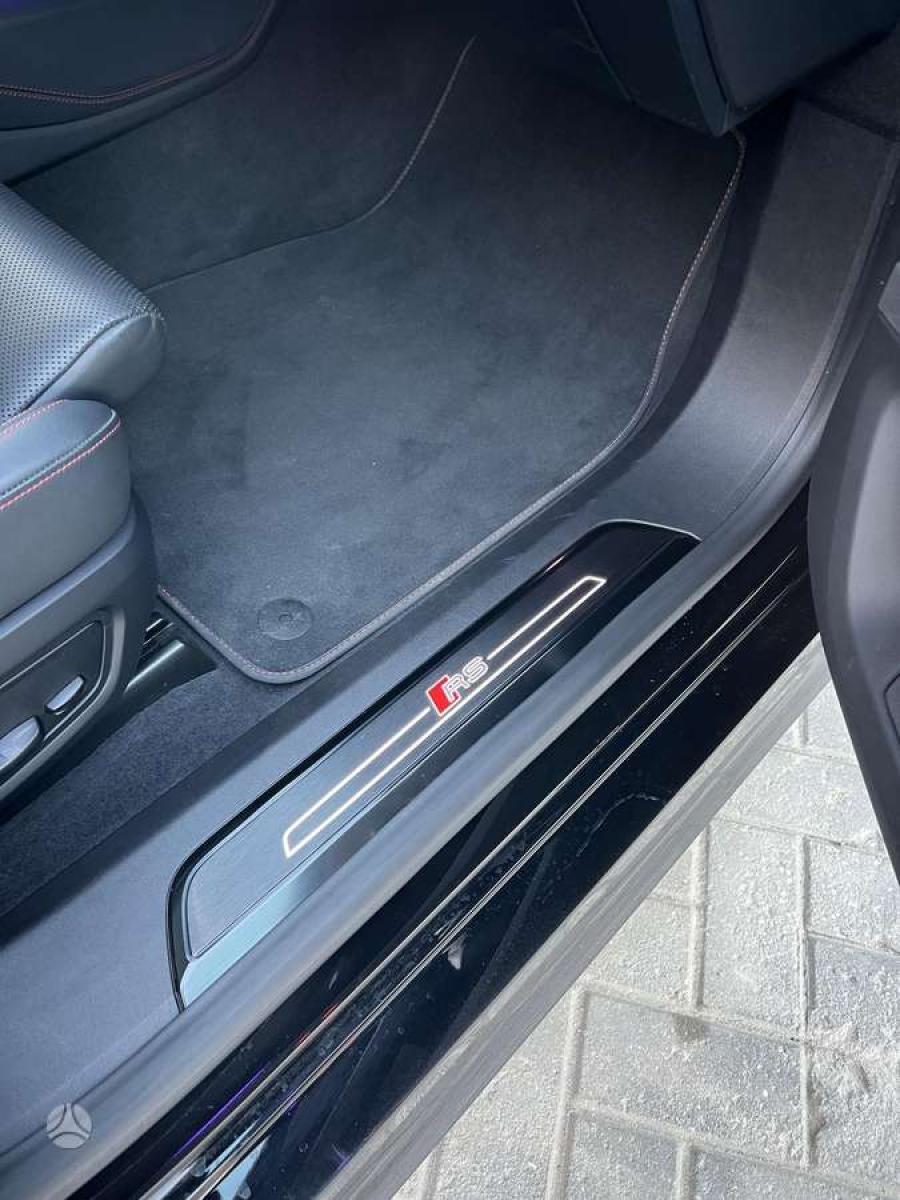 Melns Audi E-tron GT 2022 Ukmergė, ar dzinēja tilpumu 0.00 L un nobraukumu 115 tūkst. km par 49950 €, foto 30 vietnē AUTOMOTO.COM.LV