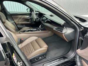 Black Audi E-tron GT 2022 in Tallinn, with an engine capacity of 0.00 L and mileage of 123 thousand km for 47900 €, photo 7 on AUTOMOTO.COM.LV