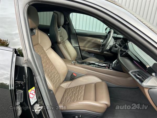 Black Audi E-tron GT 2022 in Tallinn, with an engine capacity of 0.00 L and mileage of 123 thousand km for 47900 €, photo 8 on AUTOMOTO.COM.LV
