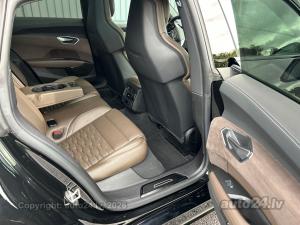 Black Audi E-tron GT 2022 in Tallinn, with an engine capacity of 0.00 L and mileage of 123 thousand km for 47900 €, photo 10 on AUTOMOTO.COM.LV