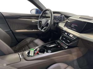 Zils Audi E-tron GT 2023 Viļņa, ar dzinēja tilpumu 0.00 L un nobraukumu 84 tūkst. km par 49888 €, foto 13 vietnē AUTOMOTO.COM.LV