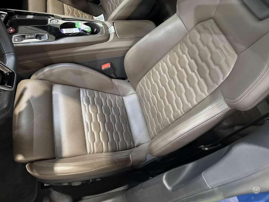 Zils Audi E-tron GT 2023 Viļņa, ar dzinēja tilpumu 0.00 L un nobraukumu 84 tūkst. km par 49888 €, foto 30 vietnē AUTOMOTO.COM.LV