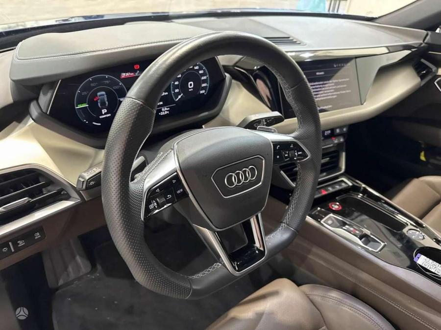 Zils Audi E-tron GT 2023 Viļņa, ar dzinēja tilpumu 0.00 L un nobraukumu 84 tūkst. km par 49888 €, foto 31 vietnē AUTOMOTO.COM.LV
