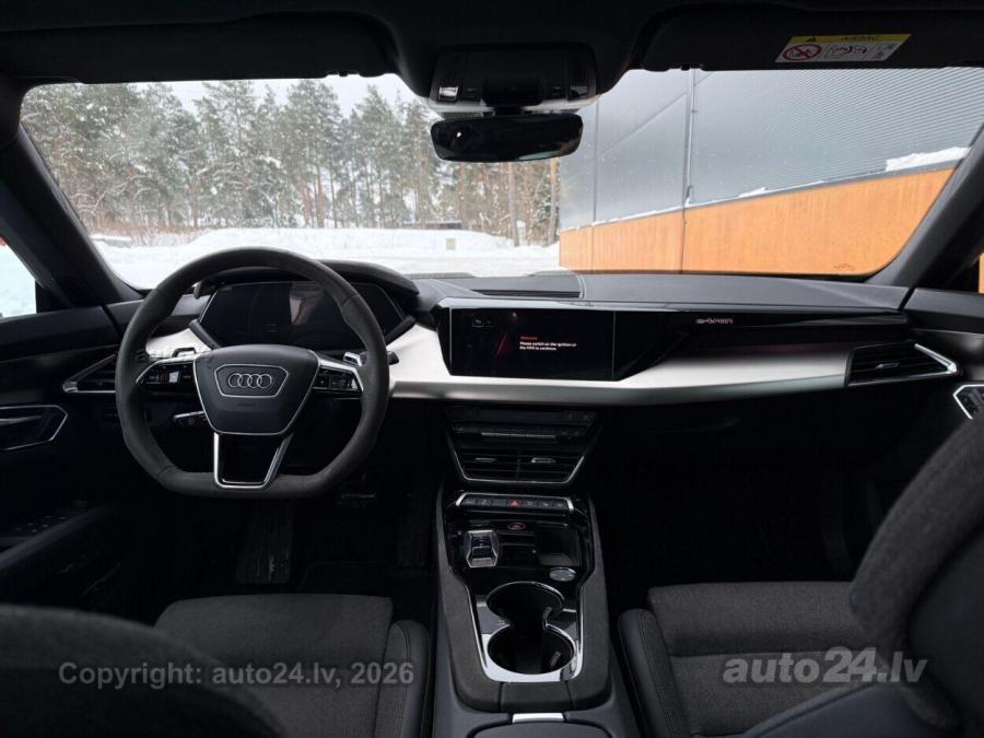 Green Audi E-tron GT 2022 in Tallinn, with an engine capacity of 0.00 L and mileage of 55 thousand km for 51900 €, photo 8 on AUTOMOTO.COM.LV