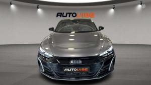 Pelēks Audi E-tron GT 2025 Viļņa, ar dzinēja tilpumu 0.00 L un nobraukumu 12 tūkst. km par 68111 €, foto 3 vietnē AUTOMOTO.COM.LV