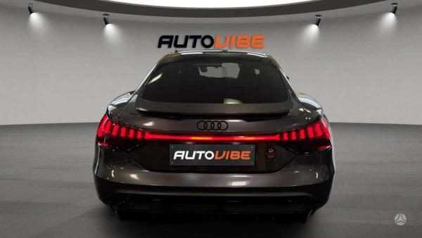 Grey Audi E-tron GT 2025 in Vilnius, with an engine capacity of 0.00 L and mileage of 12 thousand km for 68111 €, photo 6 on AUTOMOTO.COM.LV