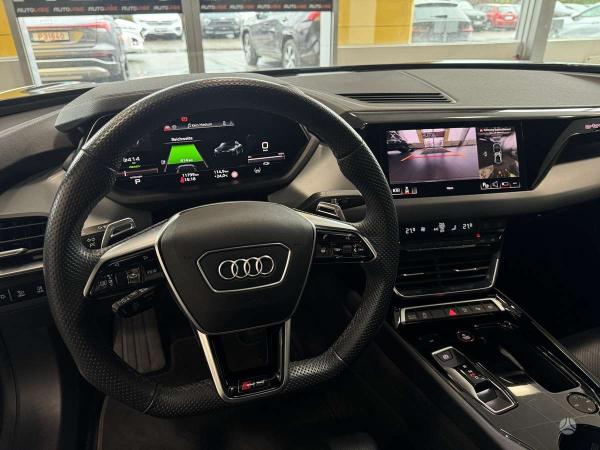 Grey Audi E-tron GT 2025 in Vilnius, with an engine capacity of 0.00 L and mileage of 12 thousand km for 68111 €, photo 8 on AUTOMOTO.COM.LV