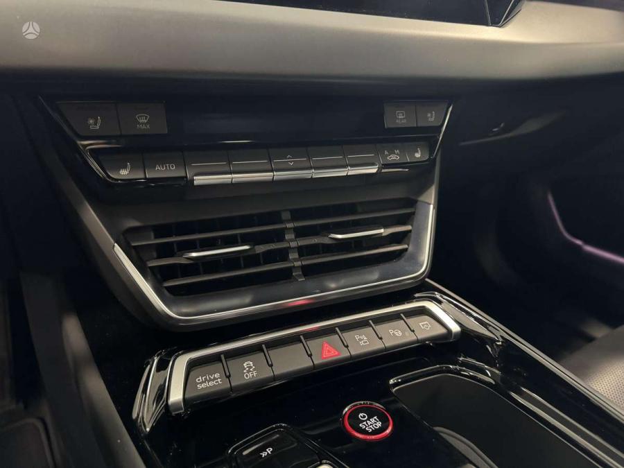 Pelēks Audi E-tron GT 2025 Viļņa, ar dzinēja tilpumu 0.00 L un nobraukumu 12 tūkst. km par 68111 €, foto 32 vietnē AUTOMOTO.COM.LV