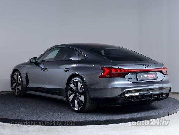 Pelēks Audi E-tron GT 2021 Tallina, ar dzinēja tilpumu 0.00 L un nobraukumu 61 tūkst. km par 49900 €, foto 4 vietnē AUTOMOTO.COM.LV