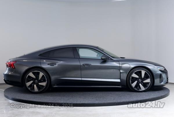 Pelēks Audi E-tron GT 2021 Tallina, ar dzinēja tilpumu 0.00 L un nobraukumu 61 tūkst. km par 49900 €, foto 6 vietnē AUTOMOTO.COM.LV